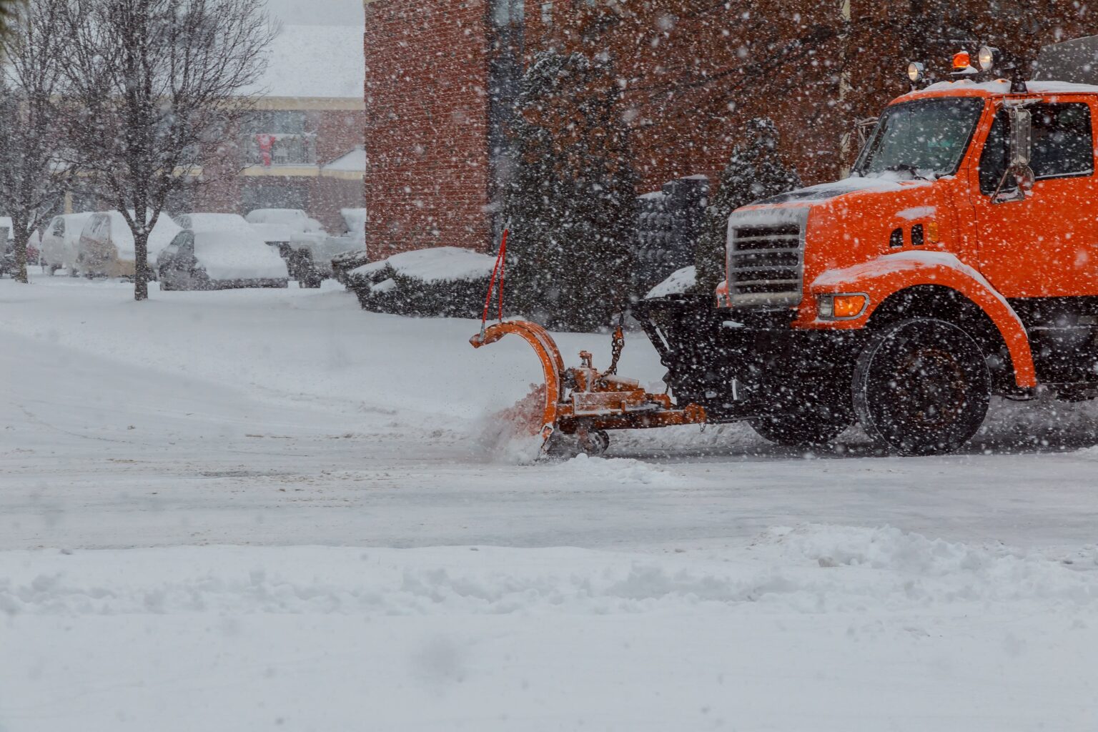 5 Benefits of Hiring a Professional Snow and Ice Management Company